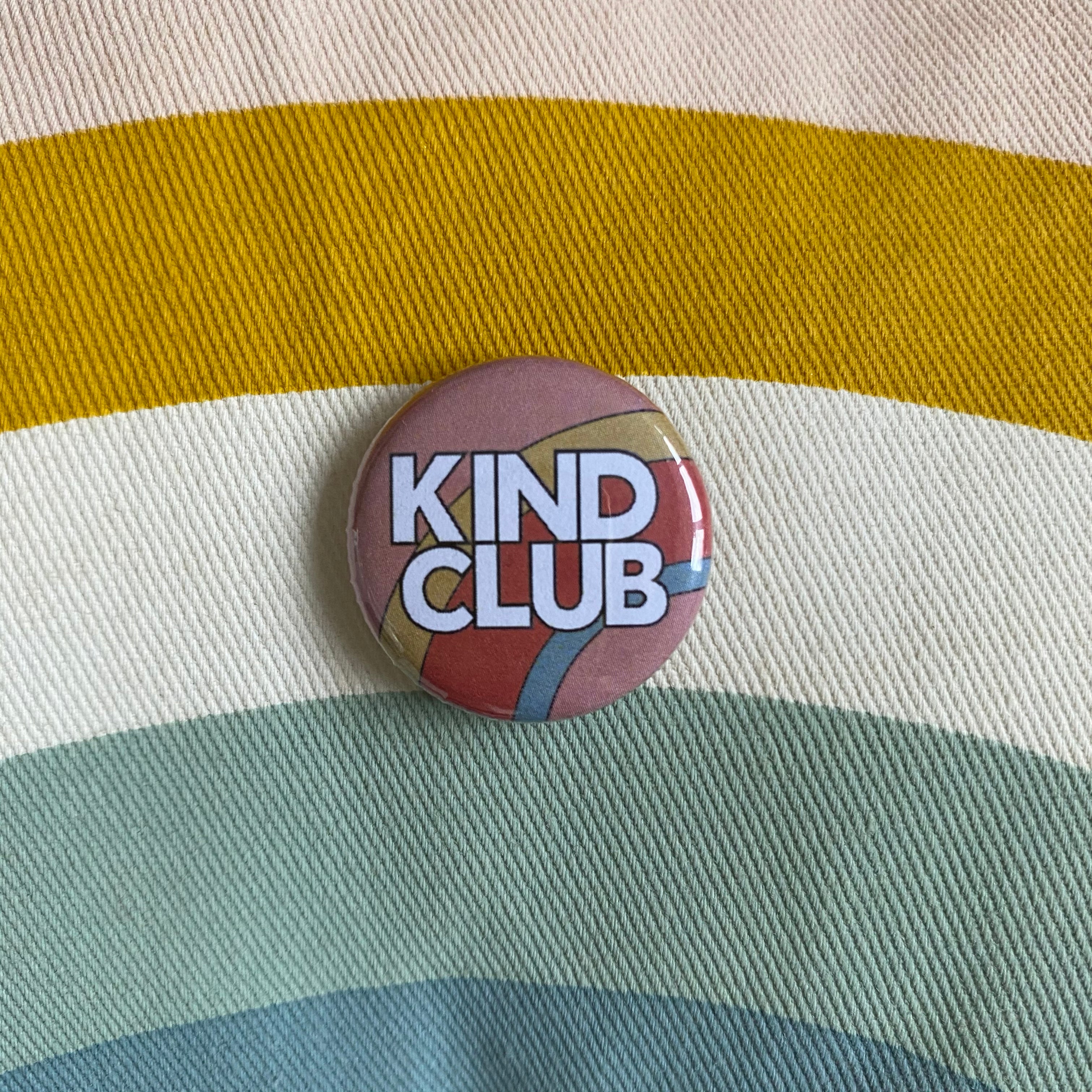 Kind Club mini badge– Fearless Flamingo